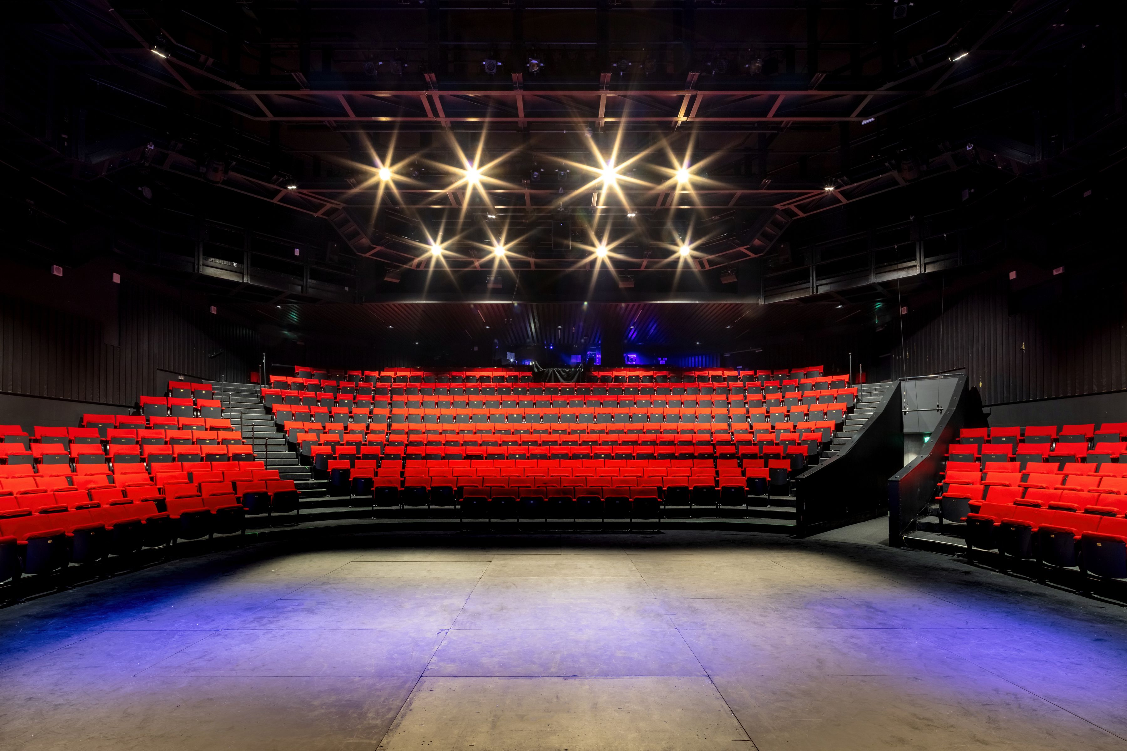 Stage 1 | HullTruckTheatre